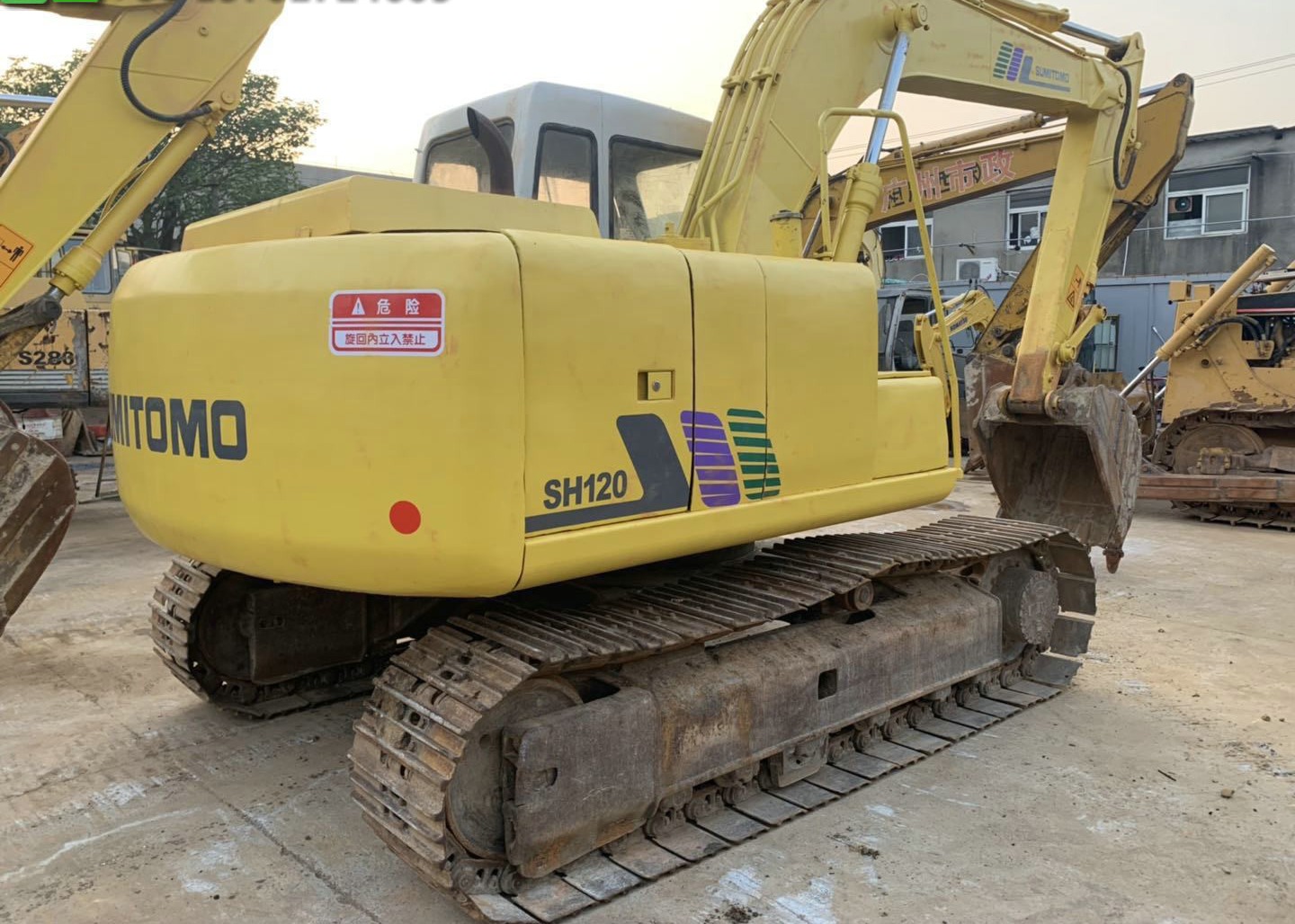 SH120 Used Sumitomo Excavator